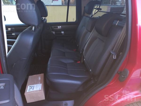 Sarkans Land Rover Discovery 2015 Rīga, ar dzinēja tilpumu 3.00 L un nobraukumu 191 tūkst. km par 13995 €, foto 10 vietnē AUTOMOTO.COM.LV