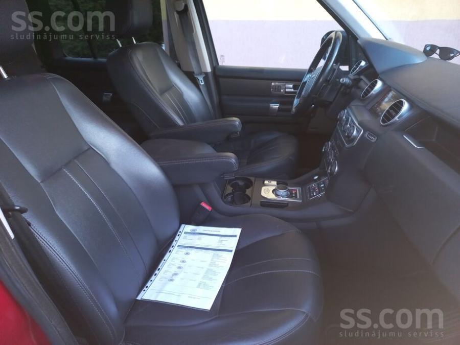 Sarkans Land Rover Discovery 2015 Rīga, ar dzinēja tilpumu 3.00 L un nobraukumu 191 tūkst. km par 13995 €, foto 16 vietnē AUTOMOTO.COM.LV