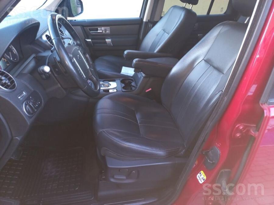 Sarkans Land Rover Discovery 2015 Rīga, ar dzinēja tilpumu 3.00 L un nobraukumu 191 tūkst. km par 13995 €, foto 26 vietnē AUTOMOTO.COM.LV