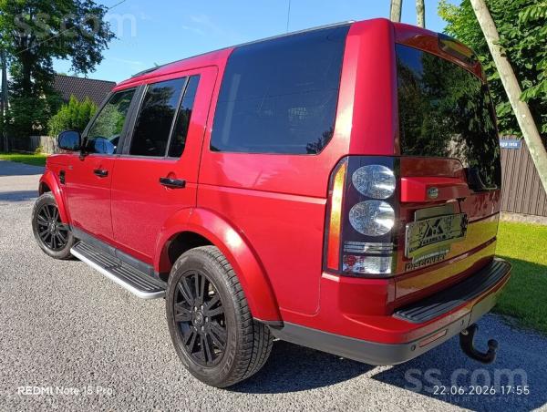 Red Land Rover Discovery 2015 in Riga, with an engine capacity of 3.00 L and mileage of 193 thousand km for 13990 €, photo 3 on AUTOMOTO.COM.LV