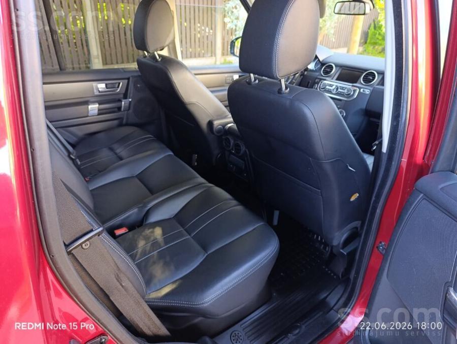 Sarkans Land Rover Discovery 2015 Rīga, ar dzinēja tilpumu 3.00 L un nobraukumu 193 tūkst. km par 12999 €, foto 14 vietnē AUTOMOTO.COM.LV