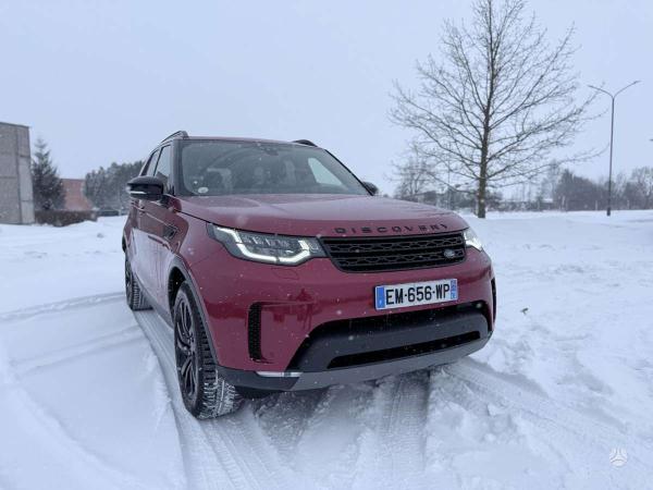Red Land Rover Discovery 2017 in Siauliai, with an engine capacity of 2.99 L and mileage of 190 thousand km for 14800 €, photo 6 on AUTOMOTO.COM.LV