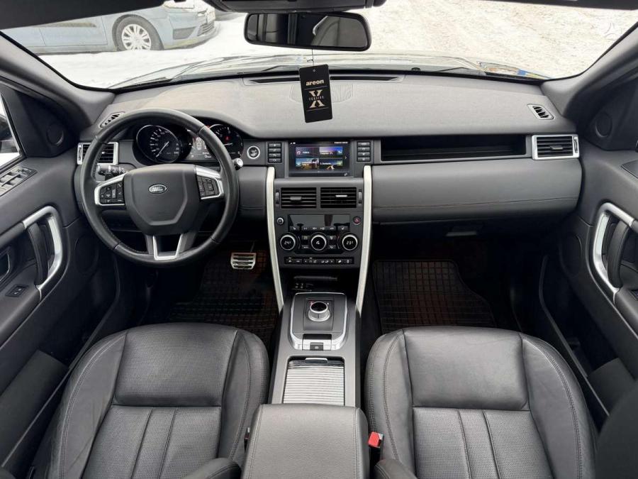 Black Land Rover Discovery Sport 2015 in Siauliai, with an engine capacity of 2.18 L and mileage of 186 thousand km for 12500 €, photo 10 on AUTOMOTO.COM.LV