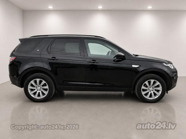 Melns Land Rover Discovery Sport 2015 Tallina, ar dzinēja tilpumu 2.00 L un nobraukumu 165 tūkst. km par 12300 €, foto 2 vietnē AUTOMOTO.COM.LV