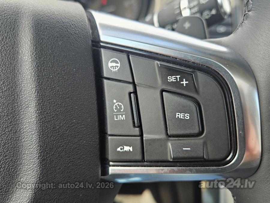 Черный Ленд Ровер Discovery Sport 2015 в Таллин, объемом двигателя 2.00 л и пробегом 165 тыс. км за 12300 €, фото 17 на AUTOMOTO.COM.LV