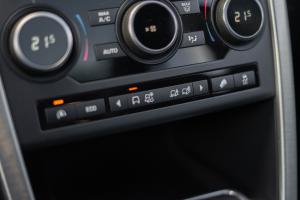 Черный Ленд Ровер Discovery Sport 2015 в Рига, объемом двигателя 2.00 л и пробегом 192 тыс. км за 13550 €, фото 20 на AUTOMOTO.COM.LV