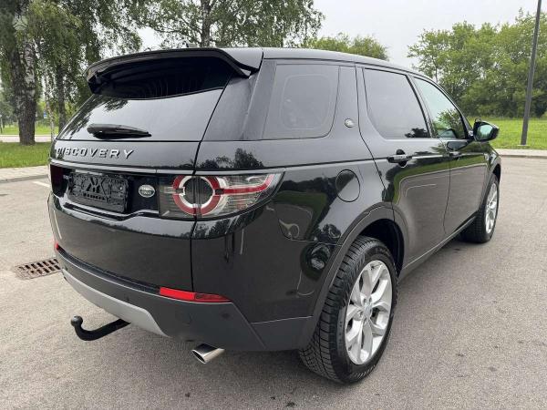Black Land Rover Discovery Sport 2015 in Kaunas, with an engine capacity of 2.00 L and mileage of 270 thousand km for 8950 €, photo 6 on AUTOMOTO.COM.LV