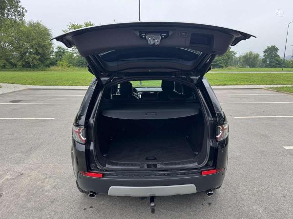 Black Land Rover Discovery Sport 2015 in Kaunas, with an engine capacity of 2.00 L and mileage of 270 thousand km for 8950 €, photo 10 on AUTOMOTO.COM.LV