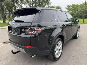 Black Land Rover Discovery Sport 2015 in Kaunas, with an engine capacity of 2.00 L and mileage of 270 thousand km for 8950 €, photo 7 on AUTOMOTO.COM.LV