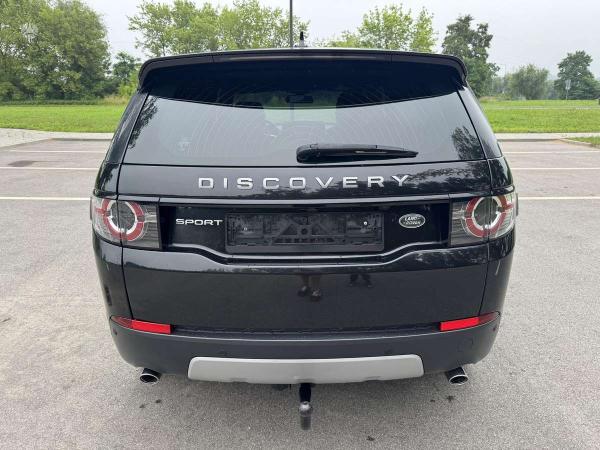 Melns Land Rover Discovery Sport 2015 Kauņa, ar dzinēja tilpumu 2.00 L un nobraukumu 270 tūkst. km par 8950 €, foto 7 vietnē AUTOMOTO.COM.LV