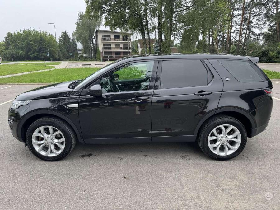 Black Land Rover Discovery Sport 2015 in Kaunas, with an engine capacity of 2.00 L and mileage of 270 thousand km for 8950 €, photo 10 on AUTOMOTO.COM.LV