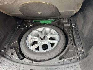 Black Land Rover Discovery Sport 2015 in Kaunas, with an engine capacity of 2.00 L and mileage of 270 thousand km for 8950 €, photo 12 on AUTOMOTO.COM.LV