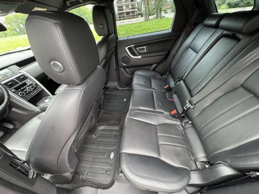 Black Land Rover Discovery Sport 2015 in Kaunas, with an engine capacity of 2.00 L and mileage of 270 thousand km for 8950 €, photo 15 on AUTOMOTO.COM.LV