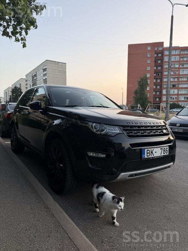 Melns Land Rover Discovery Sport 2015 Daugavpils, ar dzinēja tilpumu 2.20 L un nobraukumu 270 tūkst. km par 13200 €, foto 4 vietnē AUTOMOTO.COM.LV