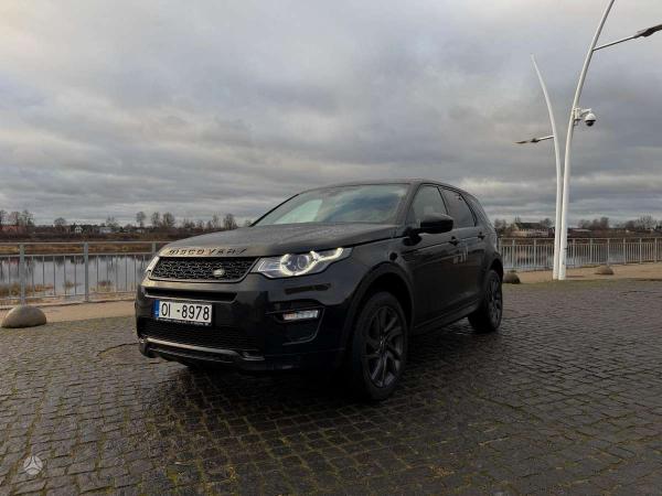 Black Land Rover Discovery Sport 2016 in Daugavpils, with an engine capacity of 2.00 L and mileage of 139 thousand km for 13950 €, photo 1 on AUTOMOTO.COM.LV