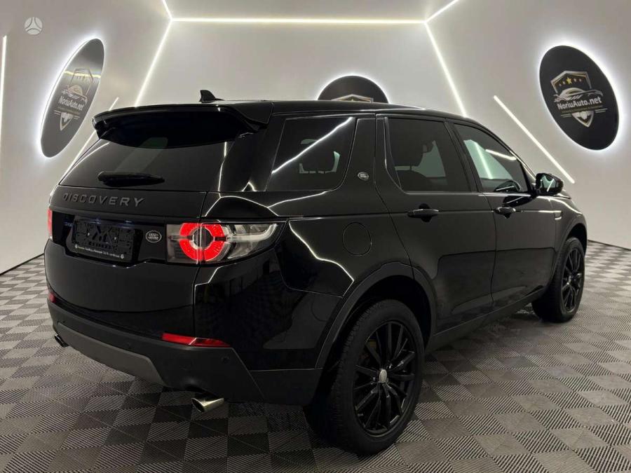 Melns Land Rover Discovery Sport 2016 Marijampole, ar dzinēja tilpumu 2.00 L un nobraukumu 136 tūkst. km par 11999 €, foto 26 vietnē AUTOMOTO.COM.LV