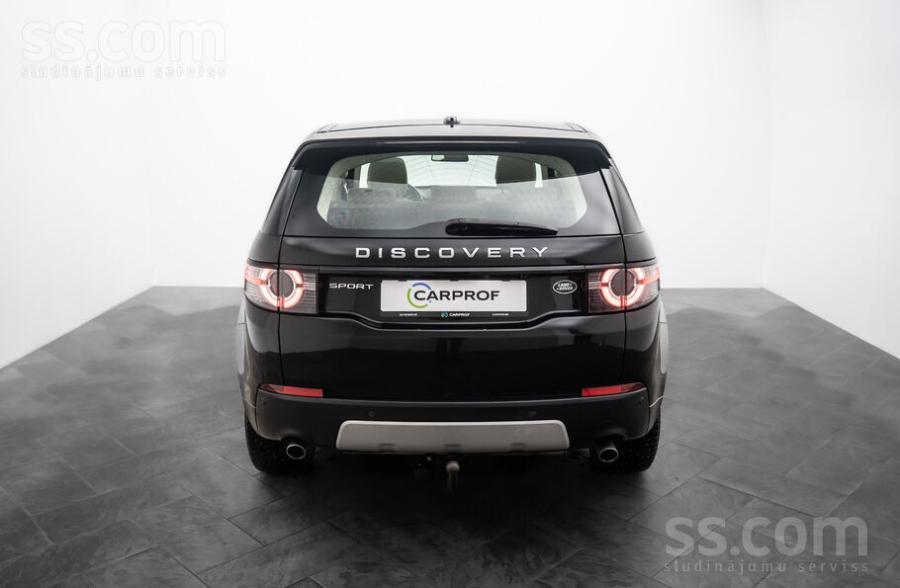 Black Land Rover Discovery Sport 2016 in Tallinn, with an engine capacity of 2.00 L and mileage of 170 thousand km for 13999 €, photo 5 on AUTOMOTO.COM.LV