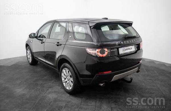 Melns Land Rover Discovery Sport 2016 Tallina, ar dzinēja tilpumu 2.00 L un nobraukumu 170 tūkst. km par 13999 €, foto 6 vietnē AUTOMOTO.COM.LV