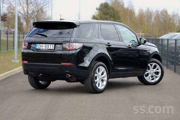 Melns Land Rover Discovery Sport 2016 Jelgava, ar dzinēja tilpumu 2.20 L un nobraukumu 0 tūkst. km par 12500 €, foto 4 vietnē AUTOMOTO.COM.LV