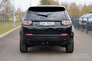Black Land Rover Discovery Sport 2016 in Jelgava, with an engine capacity of 2.20 L and mileage of 0 thousand km for 12500 €, photo 6 on AUTOMOTO.COM.LV