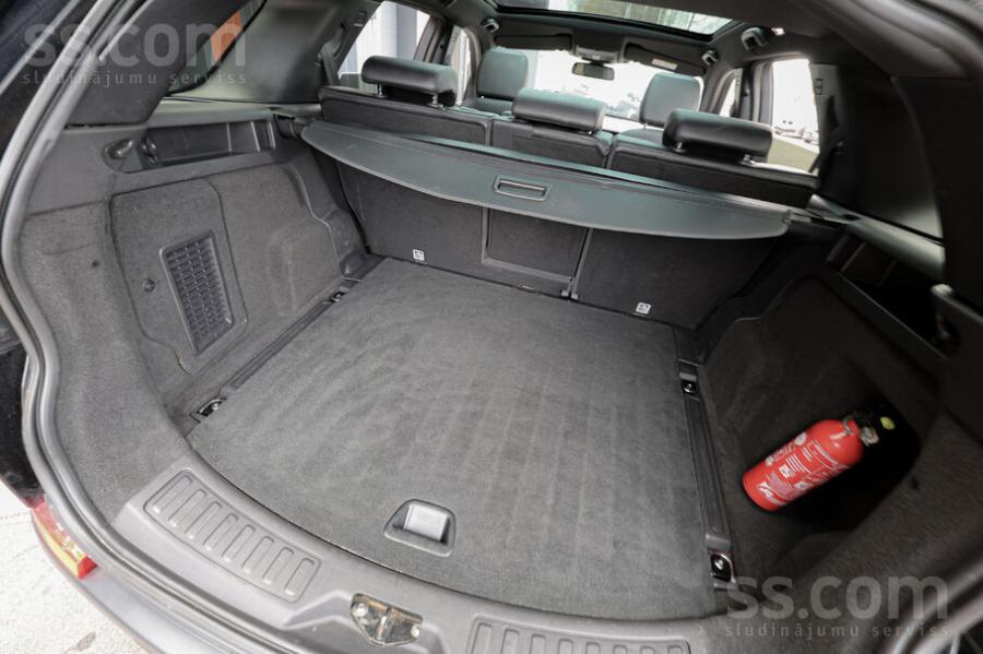 Black Land Rover Discovery Sport 2016 in Jelgava, with an engine capacity of 2.20 L and mileage of 0 thousand km for 12500 €, photo 26 on AUTOMOTO.COM.LV