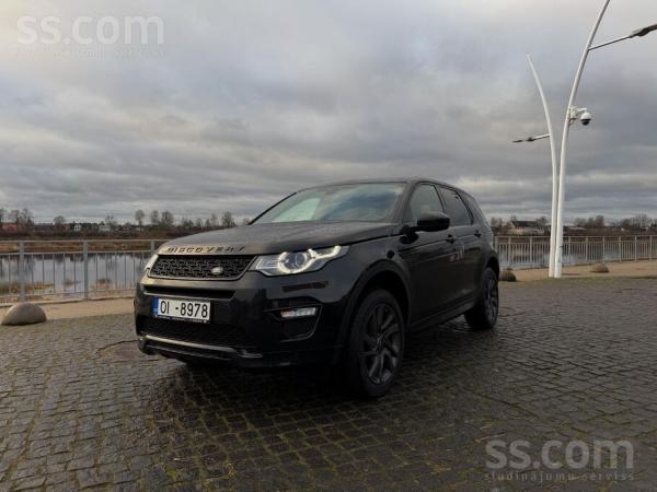 Melns Land Rover Discovery Sport 2016 Daugavpils, ar dzinēja tilpumu 2.00 L un nobraukumu 139 tūkst. km par 13150 €, foto 1 vietnē AUTOMOTO.COM.LV