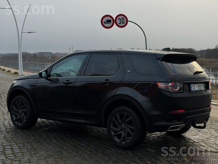 Черный Ленд Ровер Discovery Sport 2016 в Даугавпилс, объемом двигателя 2.00 л и пробегом 139 тыс. км за 13150 €, фото 4 на AUTOMOTO.COM.LV