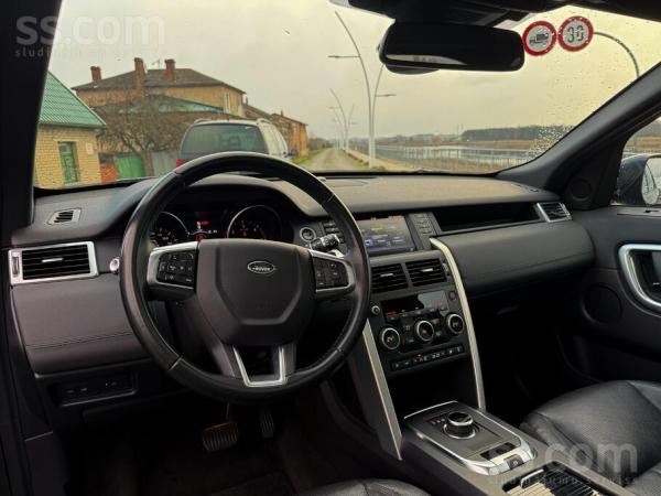 Melns Land Rover Discovery Sport 2016 Daugavpils, ar dzinēja tilpumu 2.00 L un nobraukumu 139 tūkst. km par 13150 €, foto 10 vietnē AUTOMOTO.COM.LV