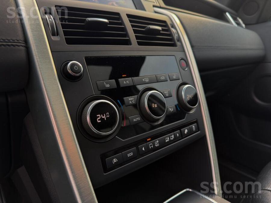 Черный Ленд Ровер Discovery Sport 2016 в Даугавпилс, объемом двигателя 2.00 л и пробегом 139 тыс. км за 13150 €, фото 14 на AUTOMOTO.COM.LV