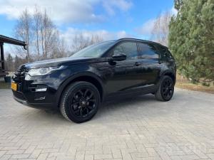 Black Land Rover Discovery Sport 2016 in Cesis, with an engine capacity of 2.00 L and mileage of 187 thousand km for 12750 €, photo  on AUTOMOTO.COM.LV