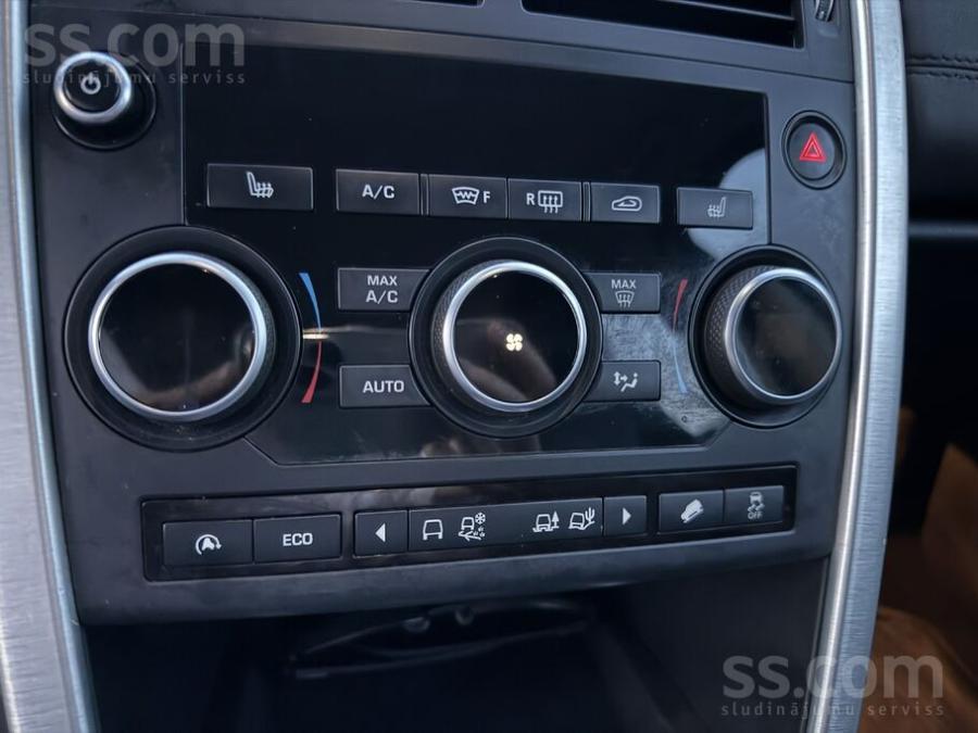 Черный Ленд Ровер Discovery Sport 2016 в Рига, объемом двигателя 2.00 л и пробегом 319 тыс. км за 10000 €, фото 11 на AUTOMOTO.COM.LV