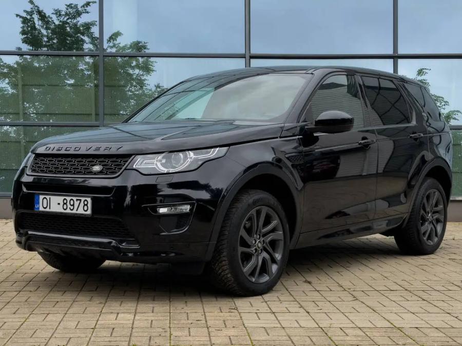 Melns Land Rover Discovery Sport 2016 Daugavpils, ar dzinēja tilpumu 2.00 L un nobraukumu 140 tūkst. km par 12650 €, foto 3 vietnē AUTOMOTO.COM.LV