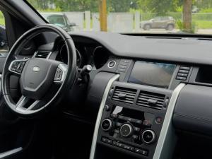 Melns Land Rover Discovery Sport 2016 Daugavpils, ar dzinēja tilpumu 2.00 L un nobraukumu 140 tūkst. km par 12650 €, foto 27 vietnē AUTOMOTO.COM.LV