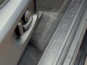 Melns Land Rover Discovery Sport 2016 Daugavpils, ar dzinēja tilpumu 2.00 L un nobraukumu 140 tūkst. km par 12650 €, foto 28 vietnē AUTOMOTO.COM.LV