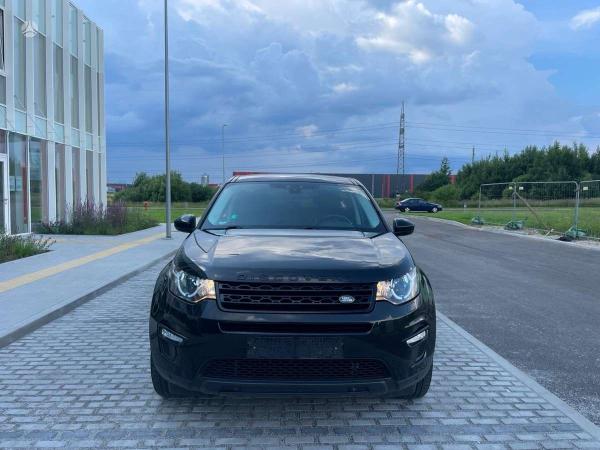 Melns Land Rover Discovery Sport 2016 Kauņa, ar dzinēja tilpumu 2.00 L un nobraukumu 264 tūkst. km par 8250 €, foto 8 vietnē AUTOMOTO.COM.LV