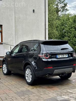 Melns Land Rover Discovery Sport 2016 Rīga, ar dzinēja tilpumu 2.00 L un nobraukumu 179 tūkst. km par 9950 €, foto 3 vietnē AUTOMOTO.COM.LV