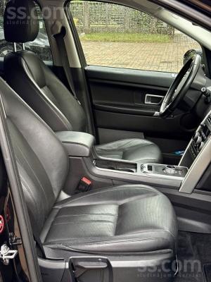 Melns Land Rover Discovery Sport 2016 Rīga, ar dzinēja tilpumu 2.00 L un nobraukumu 179 tūkst. km par 9950 €, foto 4 vietnē AUTOMOTO.COM.LV