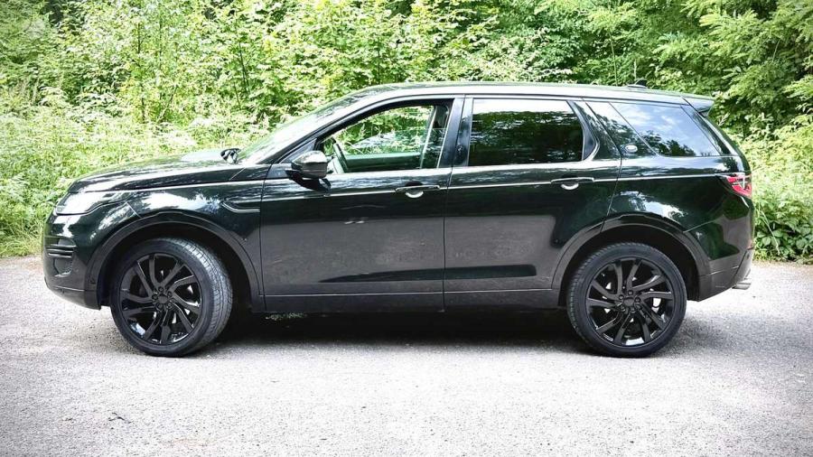 Черный Ленд Ровер Discovery Sport 2016 в Электренай, объемом двигателя 2.00 л и пробегом 139 тыс. км за 12500 €, фото 1 на AUTOMOTO.COM.LV