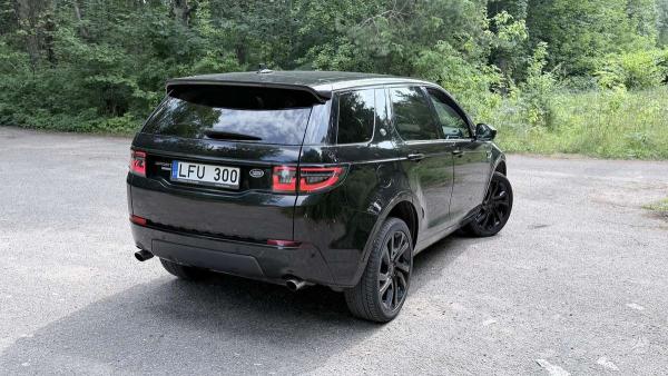Черный Ленд Ровер Discovery Sport 2016 в Электренай, объемом двигателя 2.00 л и пробегом 139 тыс. км за 12500 €, фото 4 на AUTOMOTO.COM.LV