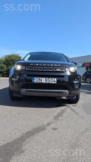 Melns Land Rover Discovery Sport 2016 Rīga, ar dzinēja tilpumu 2.00 L un nobraukumu 221 tūkst. km par 12900 €, foto 4 vietnē AUTOMOTO.COM.LV