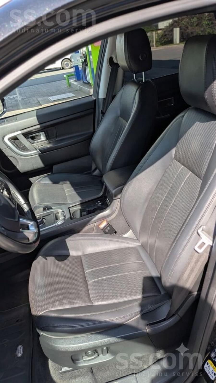 Melns Land Rover Discovery Sport 2016 Rīga, ar dzinēja tilpumu 2.00 L un nobraukumu 221 tūkst. km par 12900 €, foto 9 vietnē AUTOMOTO.COM.LV