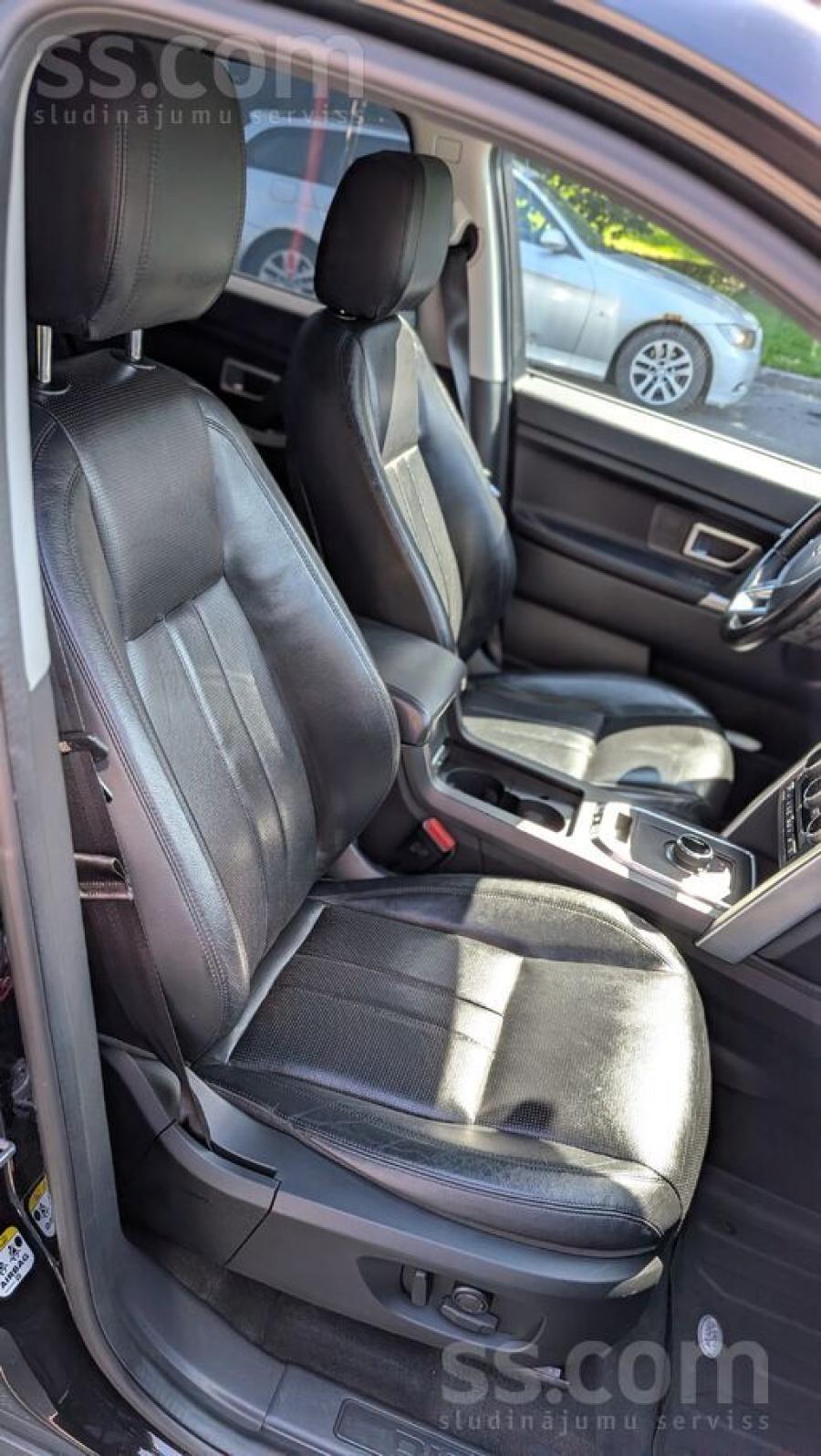 Melns Land Rover Discovery Sport 2016 Rīga, ar dzinēja tilpumu 2.00 L un nobraukumu 221 tūkst. km par 12900 €, foto 10 vietnē AUTOMOTO.COM.LV