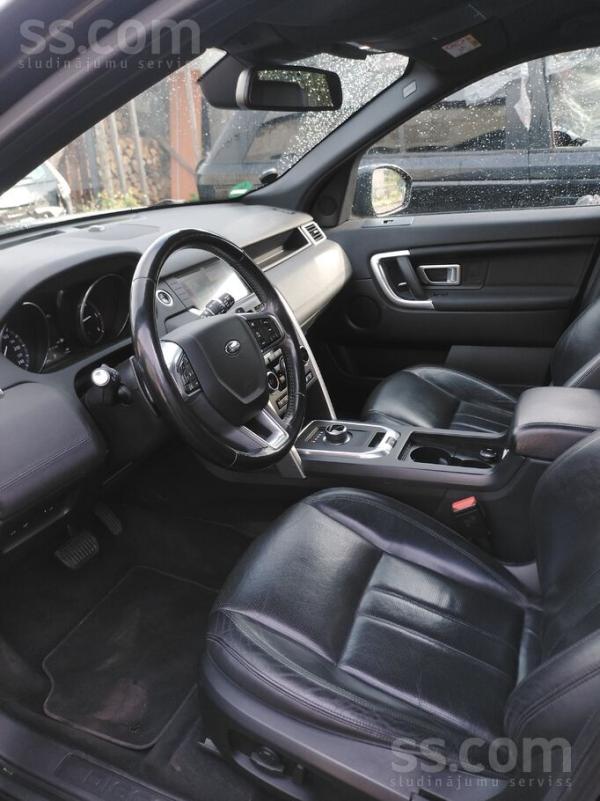 Black Land Rover Discovery Sport 2016 in Riga, with an engine capacity of 2.00 L and mileage of 230 thousand km for 12500 €, photo 7 on AUTOMOTO.COM.LV