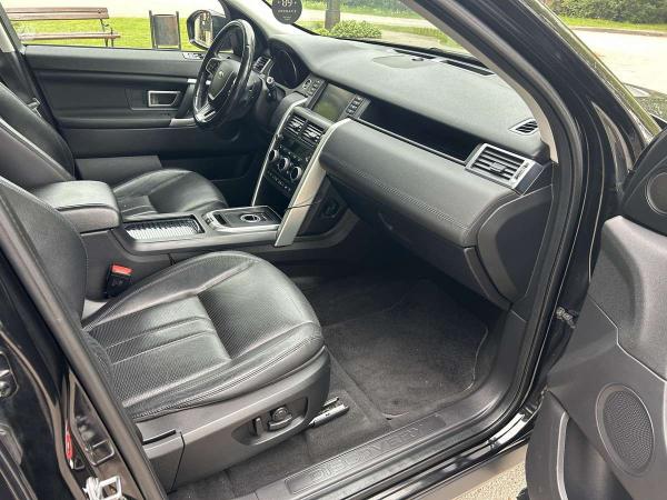Melns Land Rover Discovery Sport 2016 Vilkaviškis, ar dzinēja tilpumu 2.00 L un nobraukumu 227 tūkst. km par 5400 €, foto 10 vietnē AUTOMOTO.COM.LV