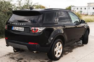 Melns Land Rover Discovery Sport 2016 Liepāja, ar dzinēja tilpumu 2.00 L un nobraukumu 186 tūkst. km par 13500 €, foto 3 vietnē AUTOMOTO.COM.LV