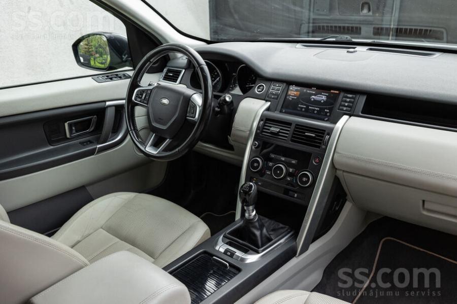 Melns Land Rover Discovery Sport 2016 Liepāja, ar dzinēja tilpumu 2.00 L un nobraukumu 186 tūkst. km par 13500 €, foto 6 vietnē AUTOMOTO.COM.LV