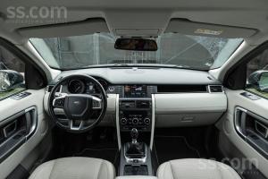 Melns Land Rover Discovery Sport 2016 Liepāja, ar dzinēja tilpumu 2.00 L un nobraukumu 186 tūkst. km par 13500 €, foto 8 vietnē AUTOMOTO.COM.LV
