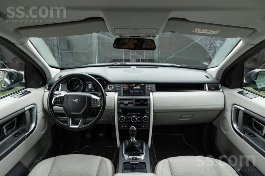 Melns Land Rover Discovery Sport 2016 Liepāja, ar dzinēja tilpumu 2.00 L un nobraukumu 186 tūkst. km par 13500 €, foto 8 vietnē AUTOMOTO.COM.LV