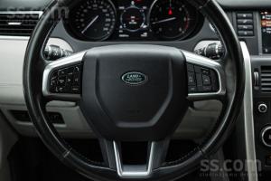 Melns Land Rover Discovery Sport 2016 Liepāja, ar dzinēja tilpumu 2.00 L un nobraukumu 186 tūkst. km par 13500 €, foto 10 vietnē AUTOMOTO.COM.LV