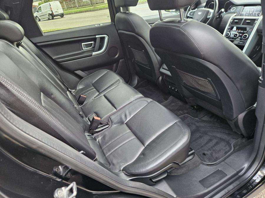 Melns Land Rover Discovery Sport 2016 Šauļi, ar dzinēja tilpumu 2.00 L un nobraukumu 91 tūkst. km par 9450 €, foto 19 vietnē AUTOMOTO.COM.LV